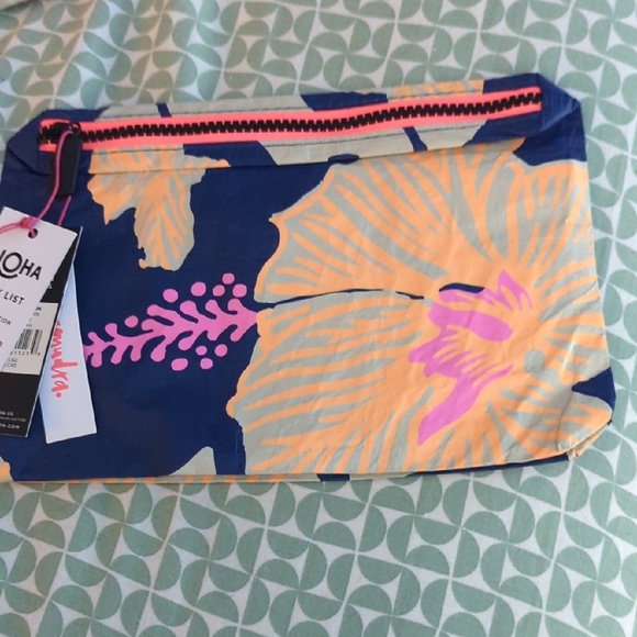 ALOHA Collection | Bags | Aloha Collection Samandra Special Edition ...